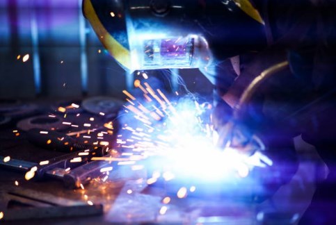 Welding Fumes Hazards: How it Causes and How to Avoid?